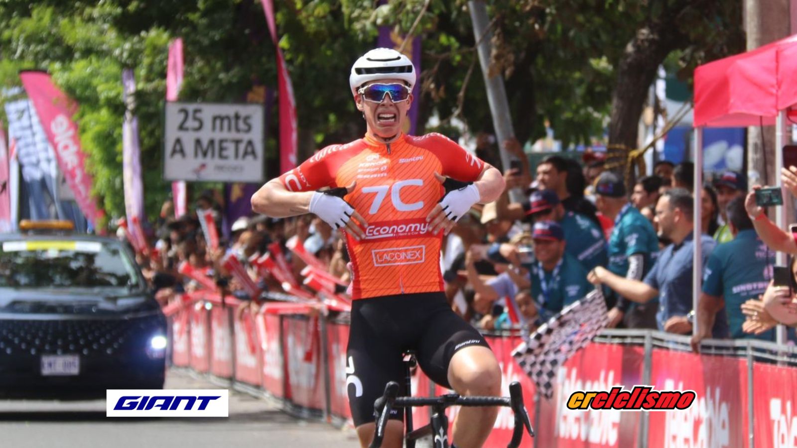 Donovan Ramírez se estrenó con todos los honores en Liberia